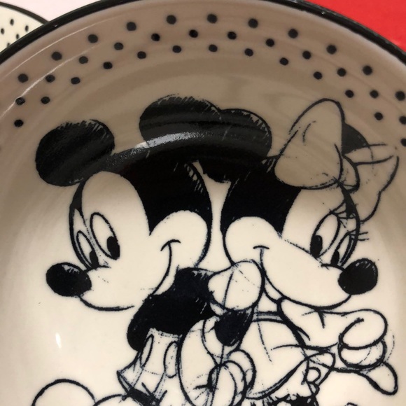 Disney | Dining | Mickey And Minnie Mouse Best Friends Bowl | Poshmark